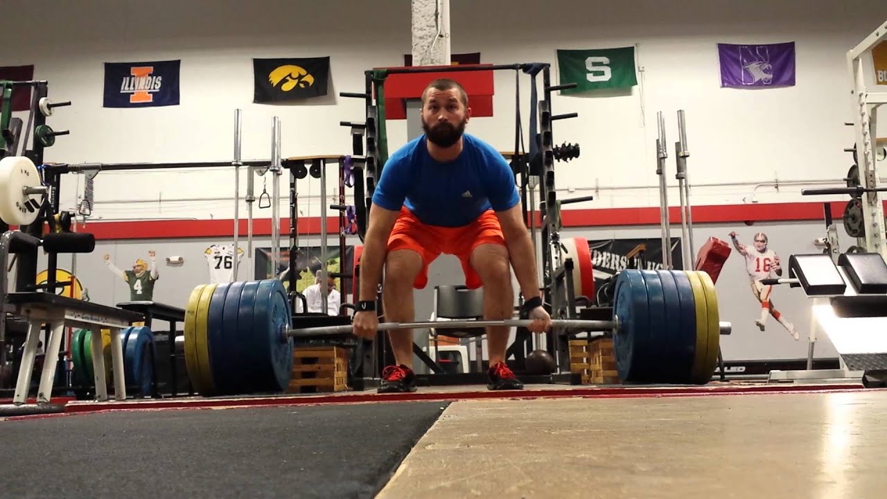 240 kg 529 lb deadlift for 3 + 1 @ 200lbs - YouTube