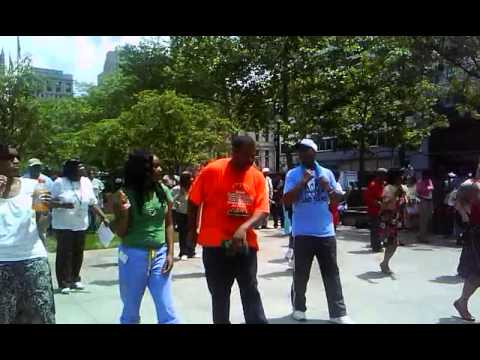 Gil's Philadelphia line dancing 2012 - YouTube