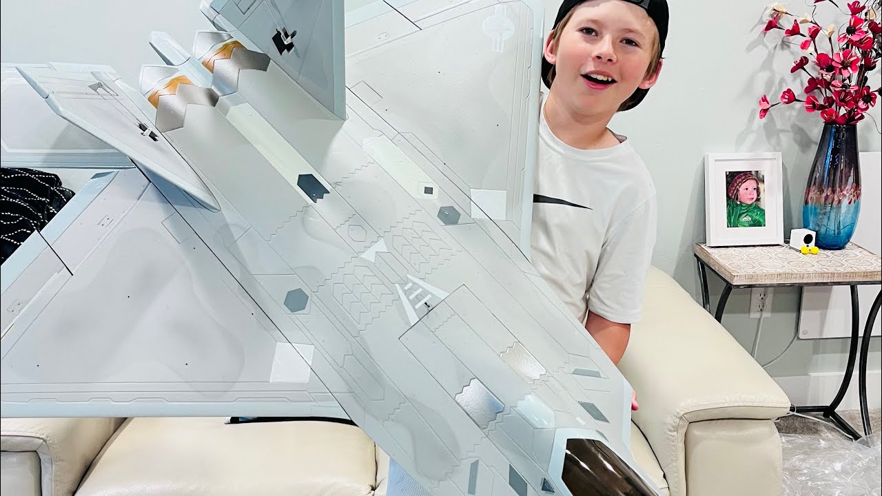 F-22 90mm EDF freewing overview!!! - YouTube