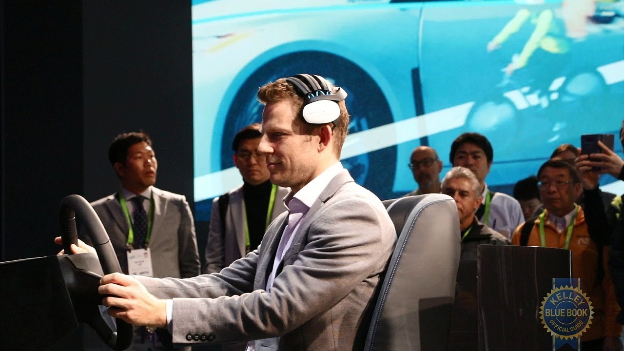 Nissan Brain-to-Vehicle Driving Simulator - CES 2018 - YouTube