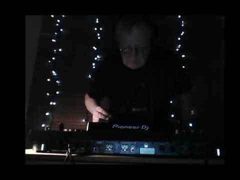 Nick Muir at Home March 31 ,2020 at 18:38 - YouTube