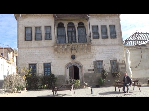 Çok Gezenti - Asmalı Konak