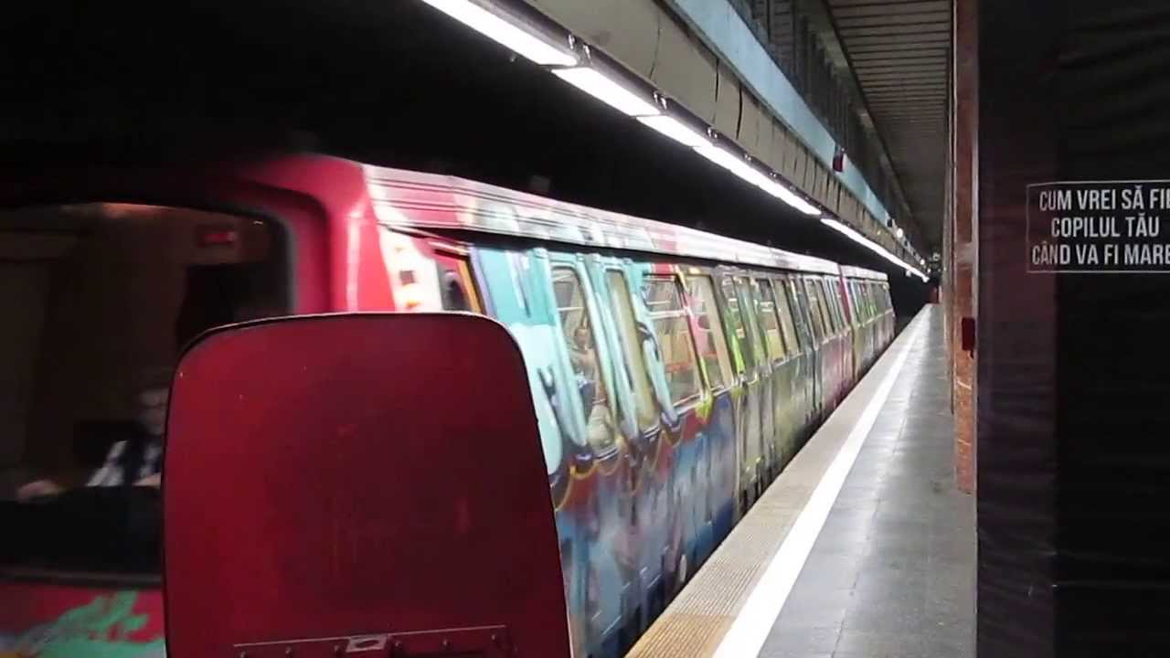 BUCHAREST METRO, REM IVA ASTRA 008 plecand cu trenul 20 la pendula ...