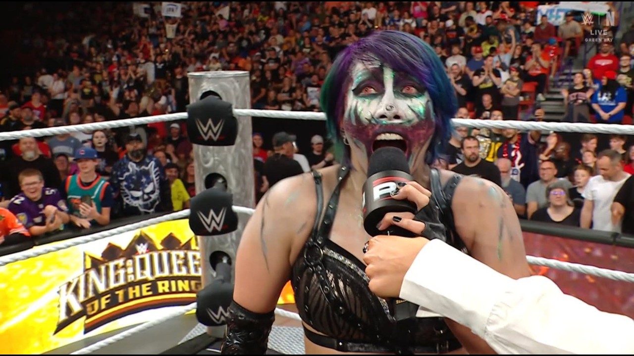 Asuka Regresa a WWE!!! - WWE Raw 6/16/25 - YouTube