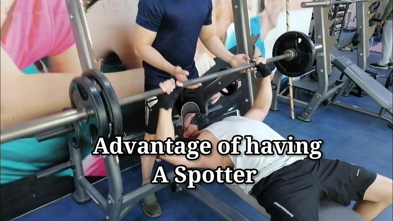 Work out With Spotter | Advantage of Having a Spotter |with MACHO ...