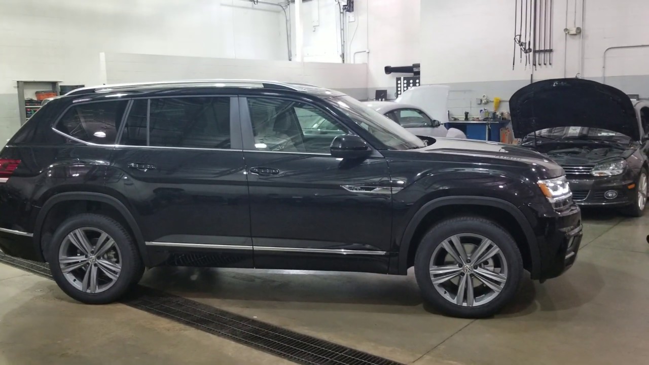 Visual differences between Atlas and R-Line Atlas - YouTube