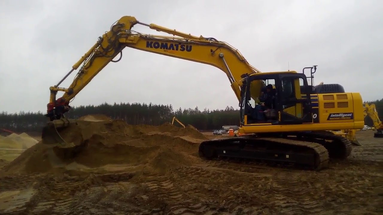 Komatsu pc 210 lc intelligent - YouTube