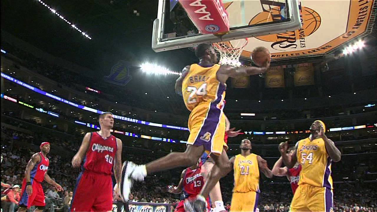 10 21 07 Kobe Reverse Layup - YouTube