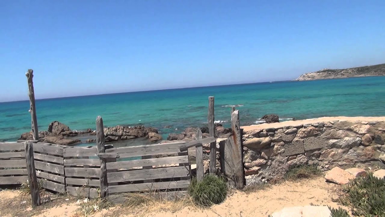 Дикие Пляжи Сардинии. Wild Sardegna Spiaggia Rena Majori beach - YouTube