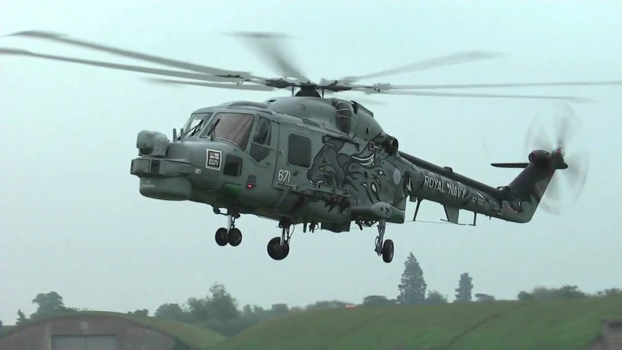 Royal Navy Lynx HAS.Mk.8 at the RAF Cosford Air show 2008 - YouTube