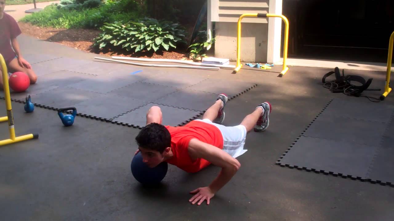 Burdenko Athlete Training - push-ups with medicine ball - YouTube