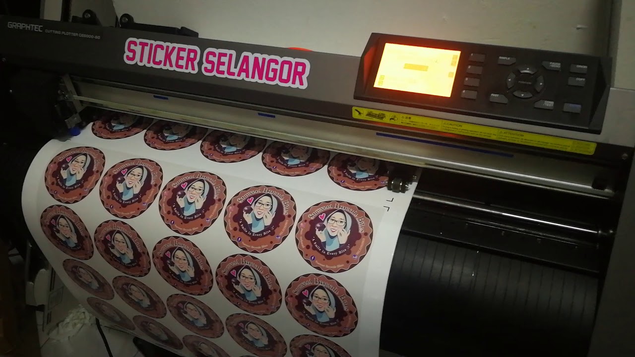 Graphtec CE-6000 60 cutting plotter - YouTube