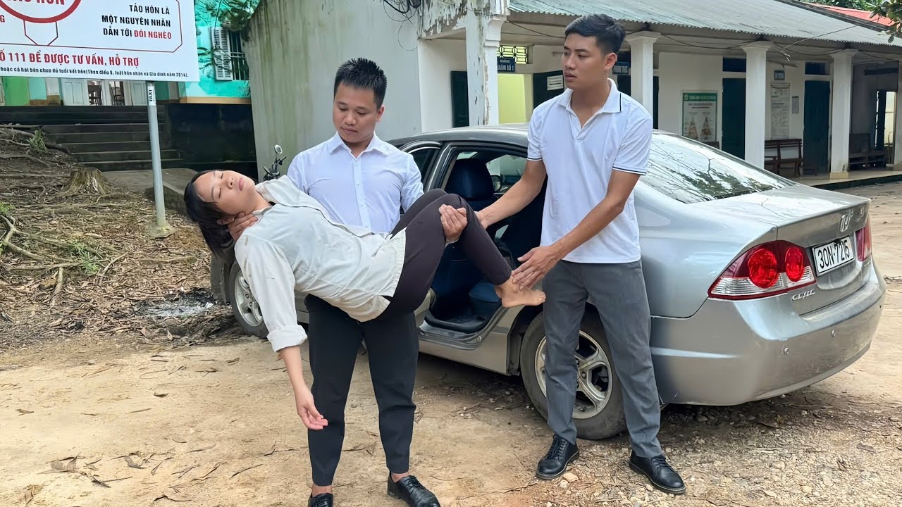CEO Alex and John took Tieu Hoa to the hospital in critical condition ...