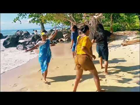 Waka waka #shakira #beach #trend #dance #tiktok
