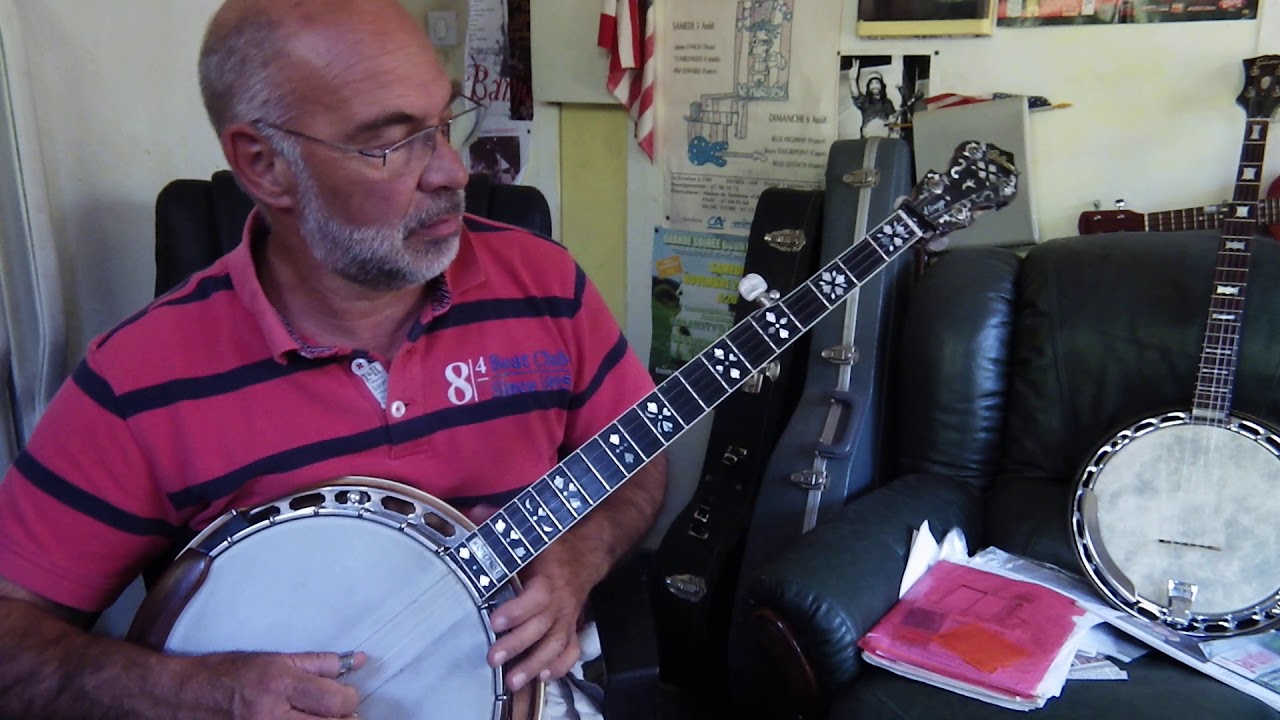 Somewhere over the rainbow on 5 strings banjo - YouTube