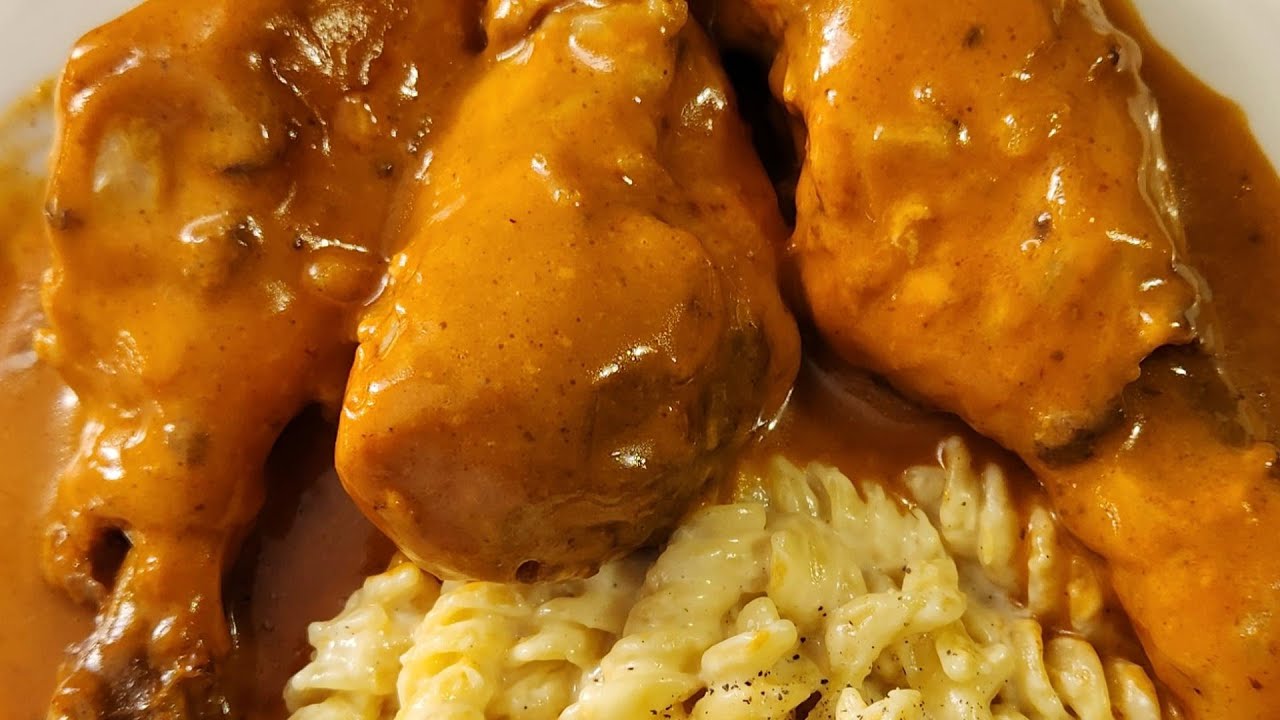Creamy French Dressing Chicken & Cheesy Noodles - YouTube