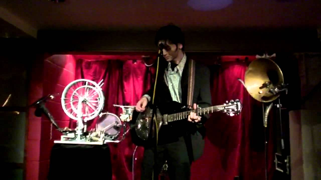 Thomas Truax - Full Moon Over Wowtown - YouTube