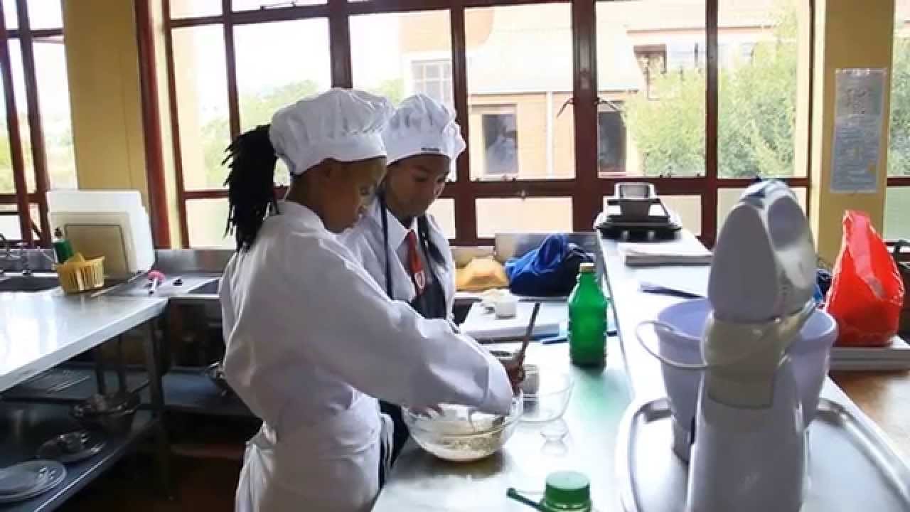 Pro Arte Alphen Park - YouTube