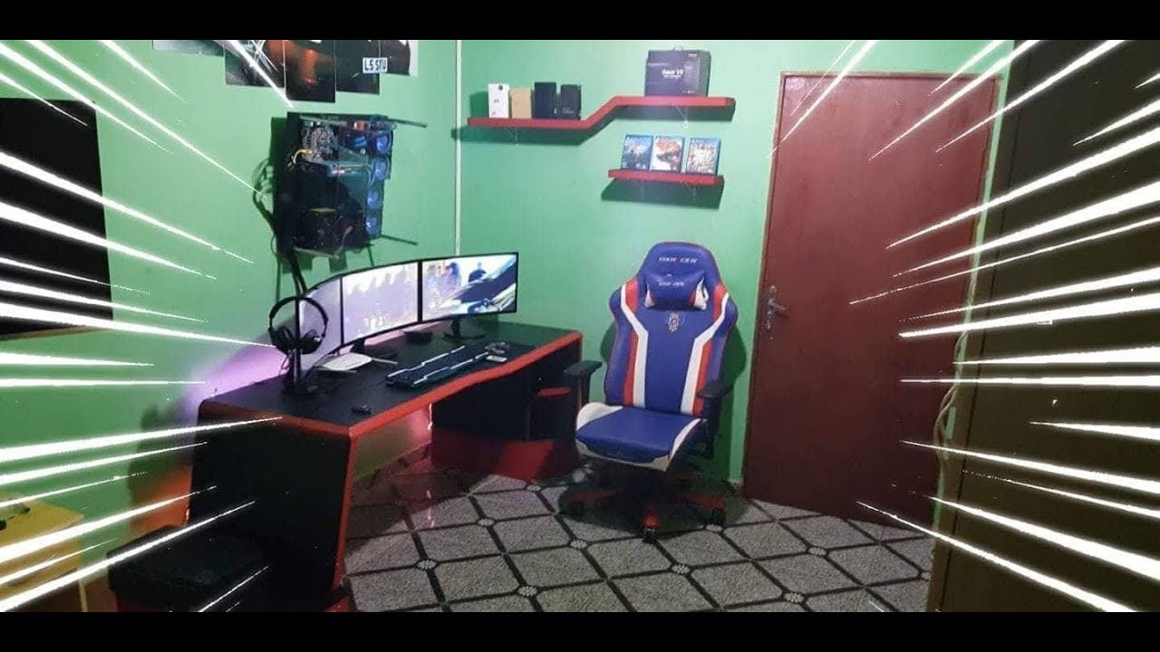 Setup gamer 2018 com 3 monitores gabinete p5 na parede mesa game long ...
