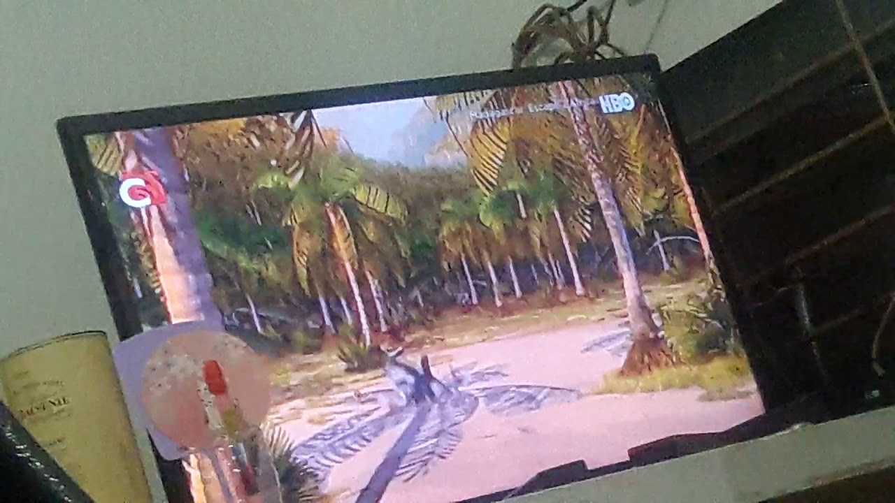 Shark eats Mort Madagascar - YouTube