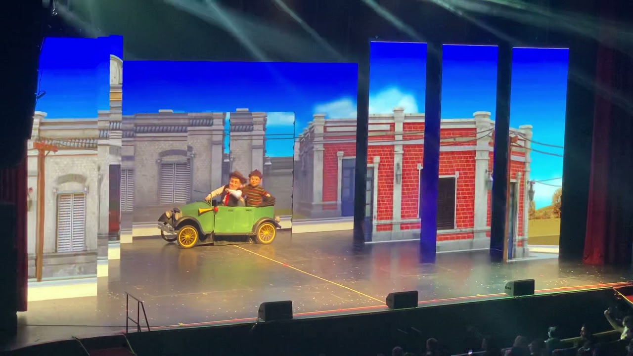 El auto bochinchero - La granja de Zenón en el gran rex - YouTube