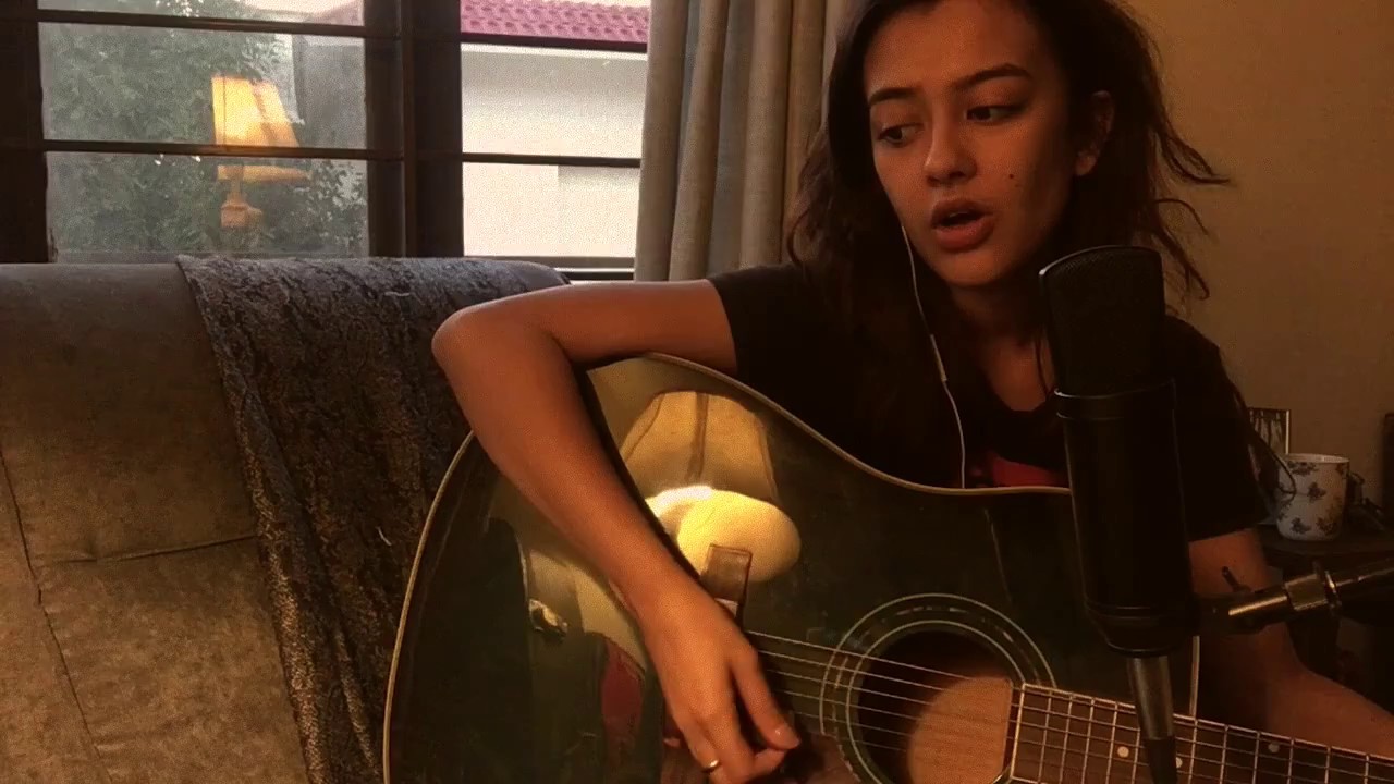 Perfect - Ed Sheeran (Cover) by Maria Unera - YouTube