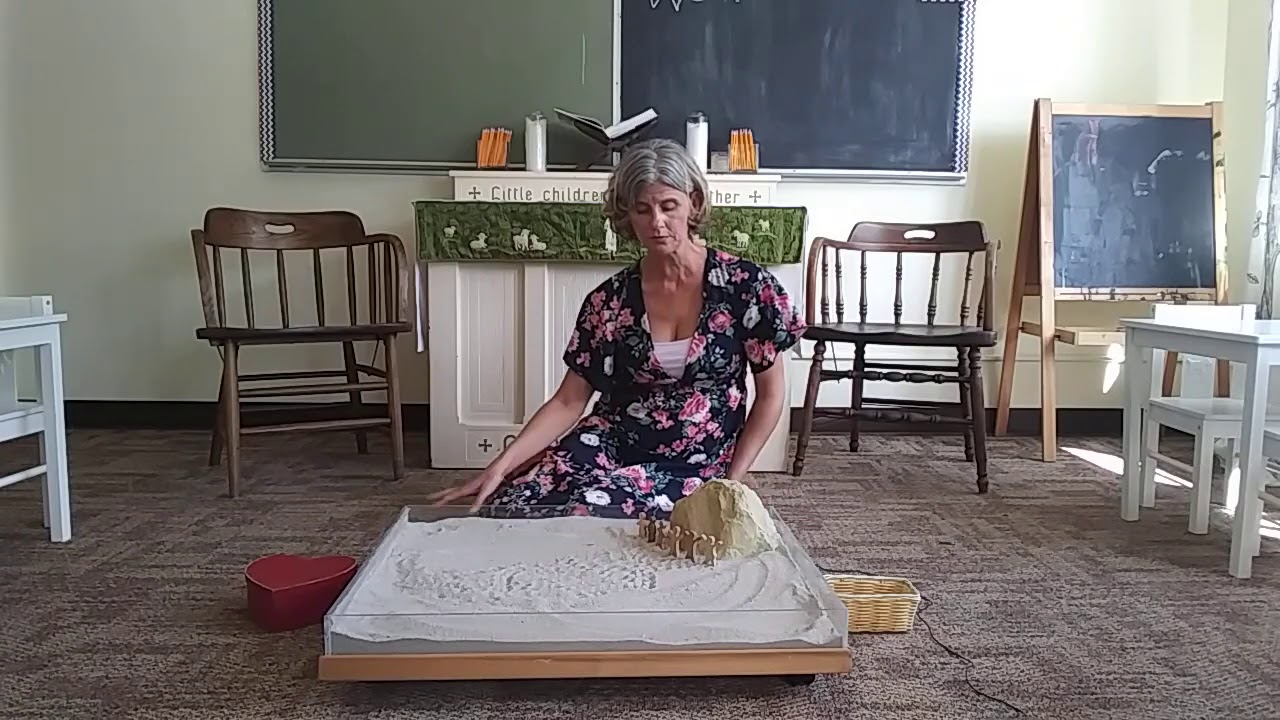 Miss Gabby Shares Godly Play's The Ten Best Ways - YouTube