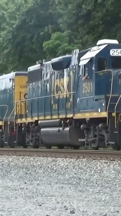 RARE! Leslie RS5T on CSX locomotive 2501 #csx_trains #train #csxt - YouTube