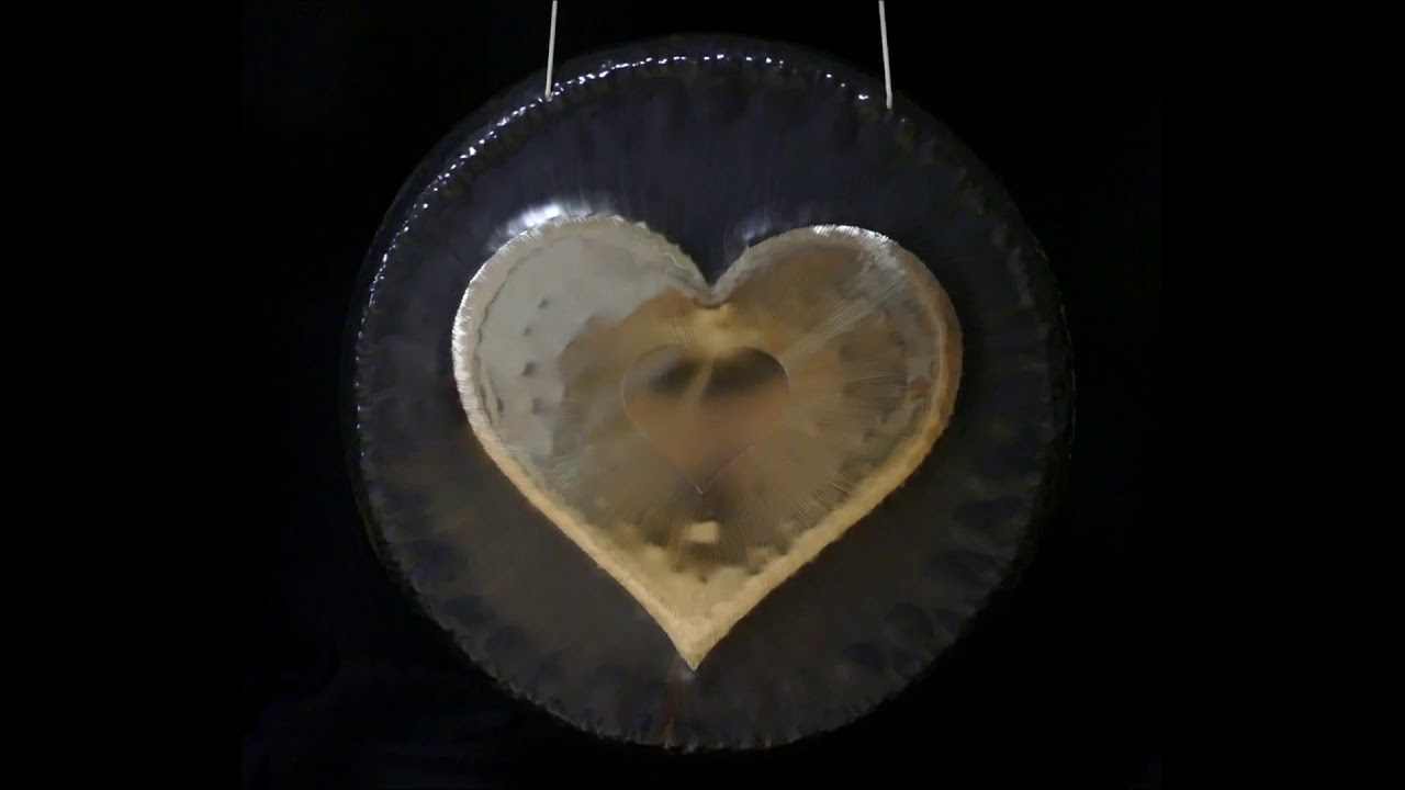 Oetken Heart 32" Gong - YouTube
