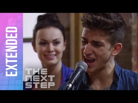 Noah & Amanda Sing \