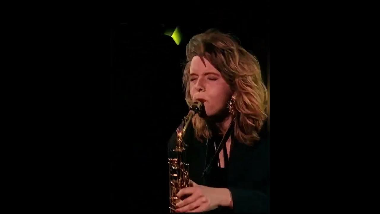 Shine On You Crazy Diamond - Candy Dulfer Sax Solo - Pink Floyd - Live at Knebworth (1990) - YouTube