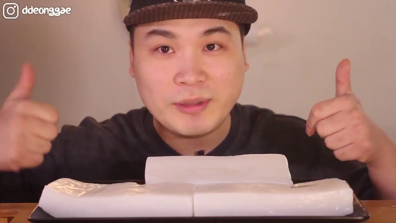 [ASMR] Coconut jelly with Ddeonggae - YouTube