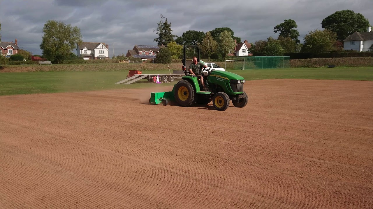 Graden on Cricket square creating Tilth 2 - YouTube