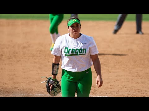 No. 3 Oregon's Brooke Yanez improves to 14-0 with complete-game shutout vs. No. 2 UCLA