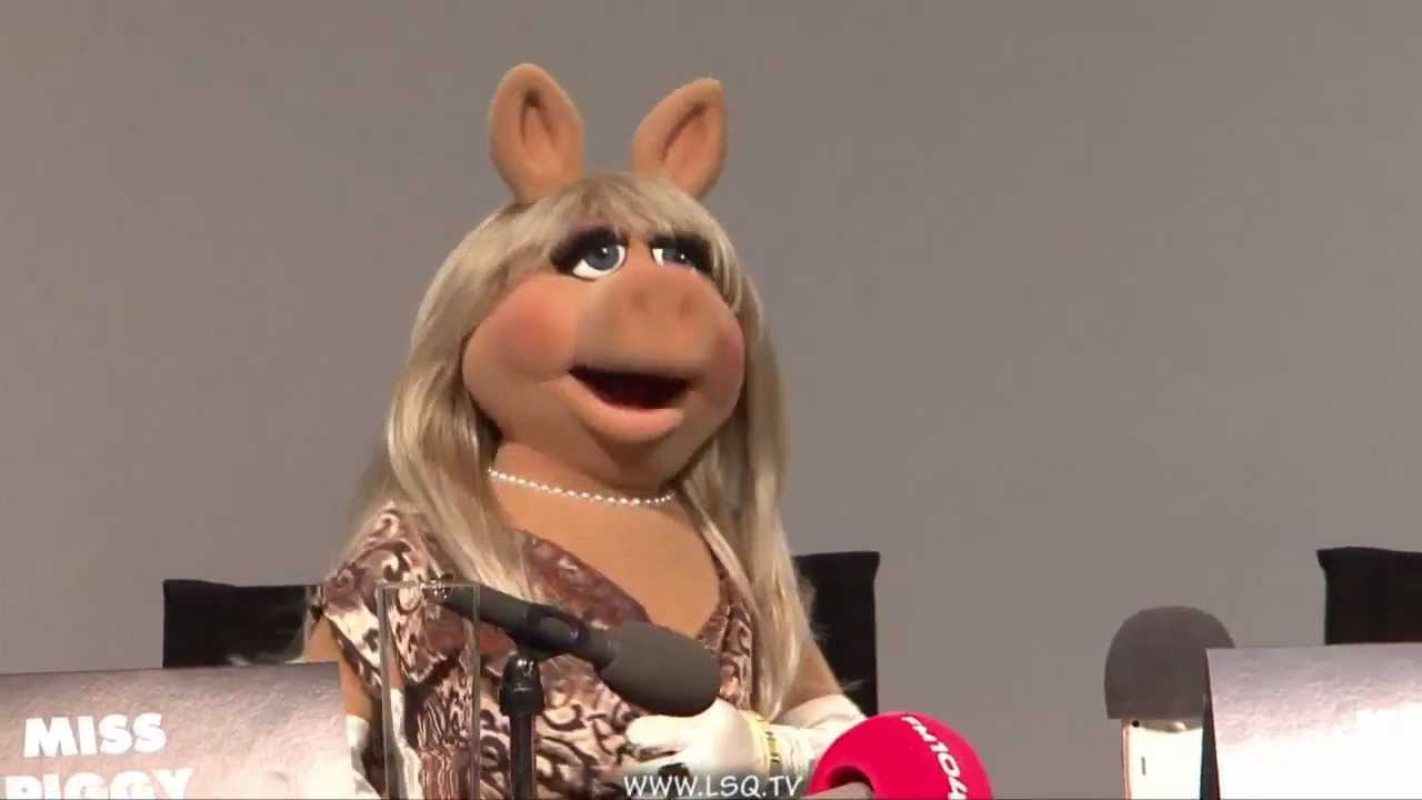 The Muppets Attack Fox News - YouTube
