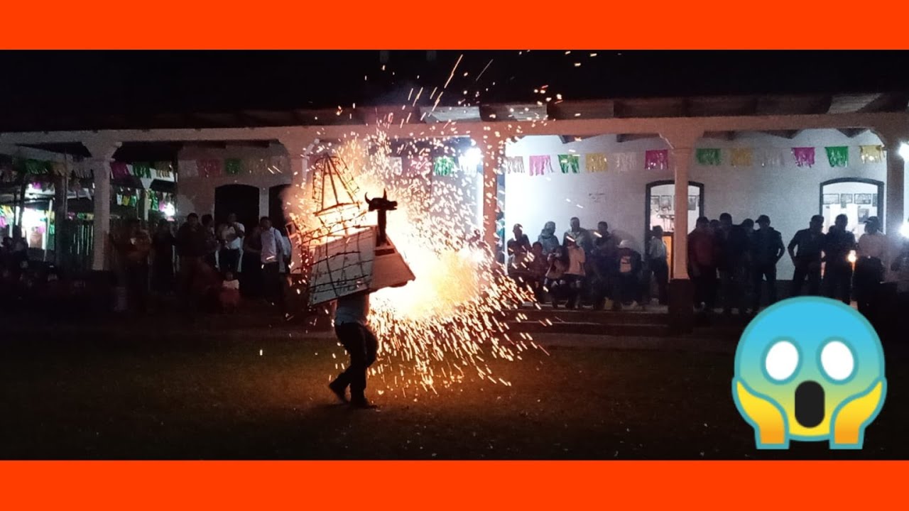 INCREÍBLE quema del torito con marimba Guatemala - YouTube