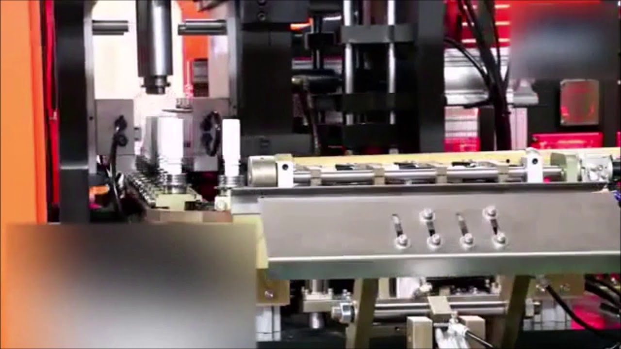 WYDMUCHIWARKA DO BUTELEK PLASTIKOWYCH PET/ PET LINEAR BLOWING MACHINE ...