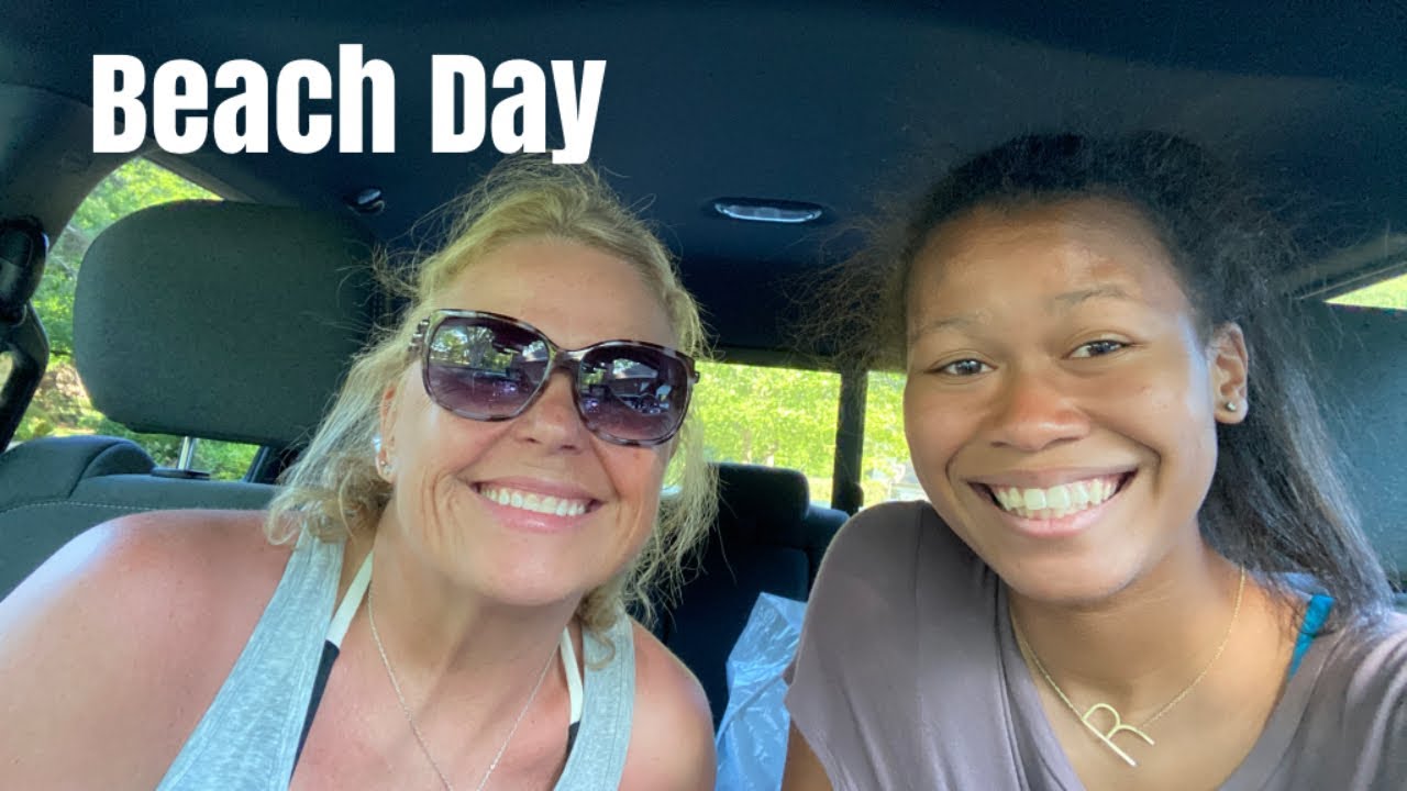 Vlog: beach day with mom! - YouTube