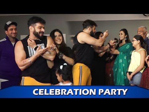 Yeh Hai Mohabbatein 6 Years Celebration With Divyanka, Karan & Ekta Kapoor