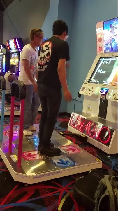 Scrubs tries ddr - YouTube