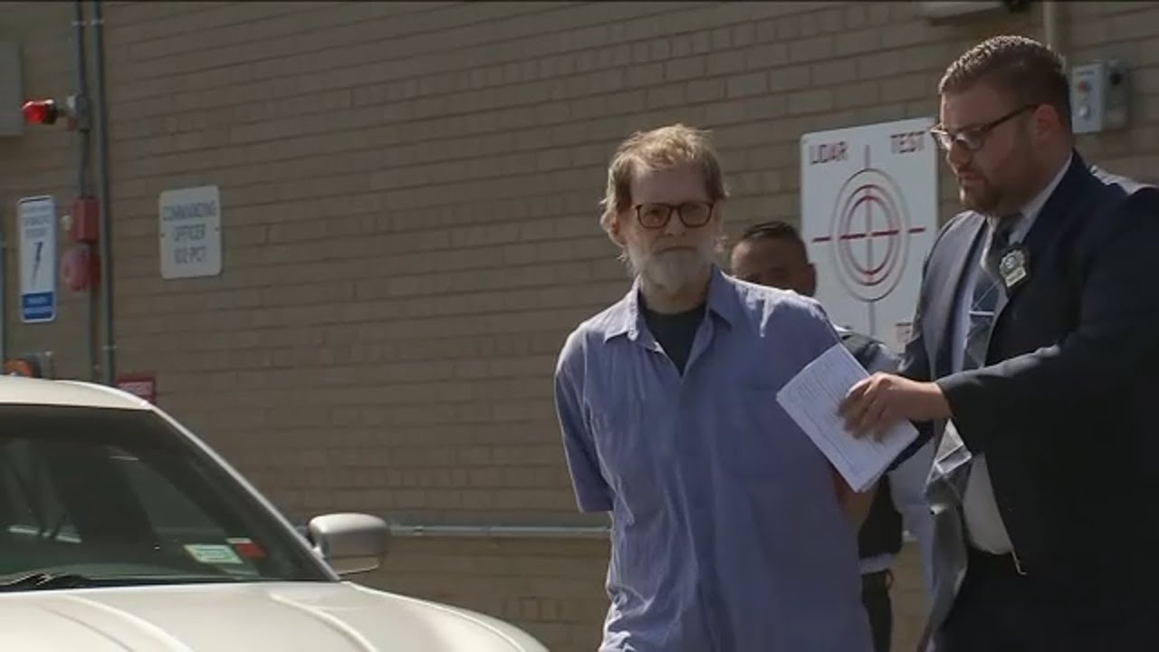 Man who killed robber arraigned on 26 gun charges - YouTube