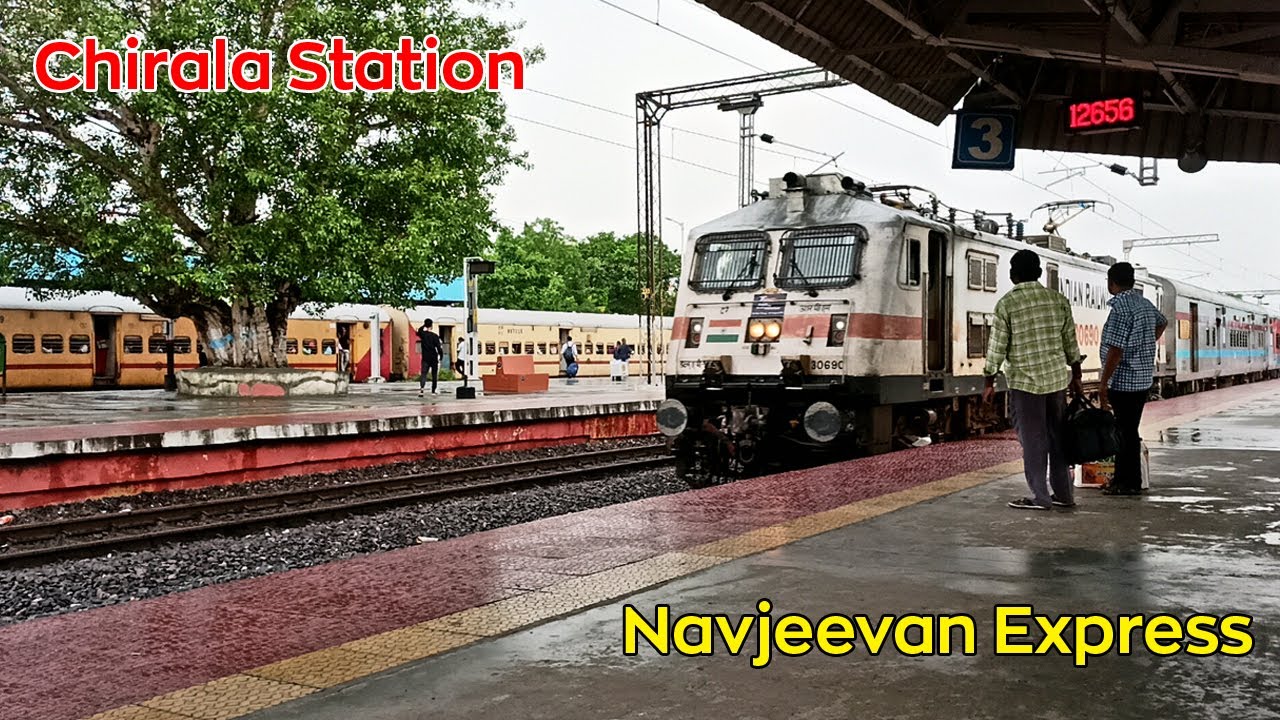 Rainy Announcement Navjeevan Express At Chirala Railway station ...