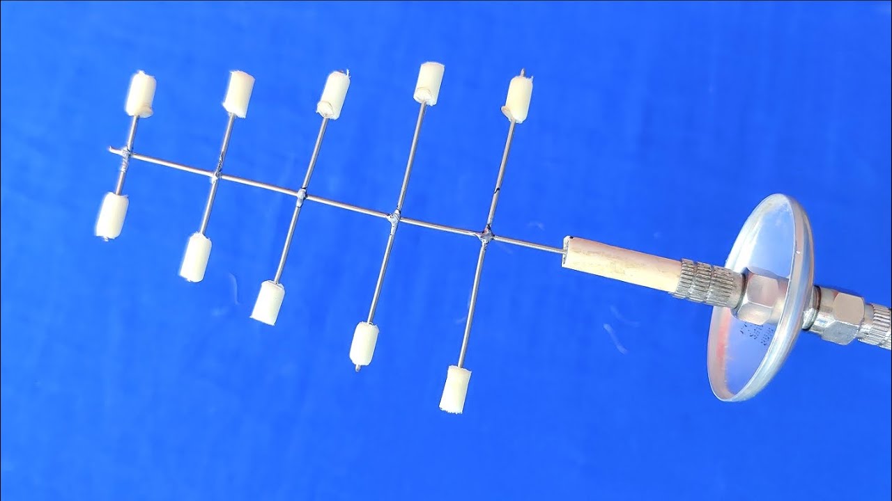 Digital antenna for Channel DTV HD (antenna made with can) - YouTube