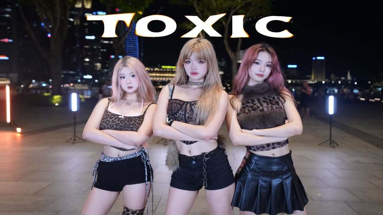 【Galaxy Moonlight】Toxic K-POP COVER K-POP IN PUBLIC- ONETAKE - YouTube