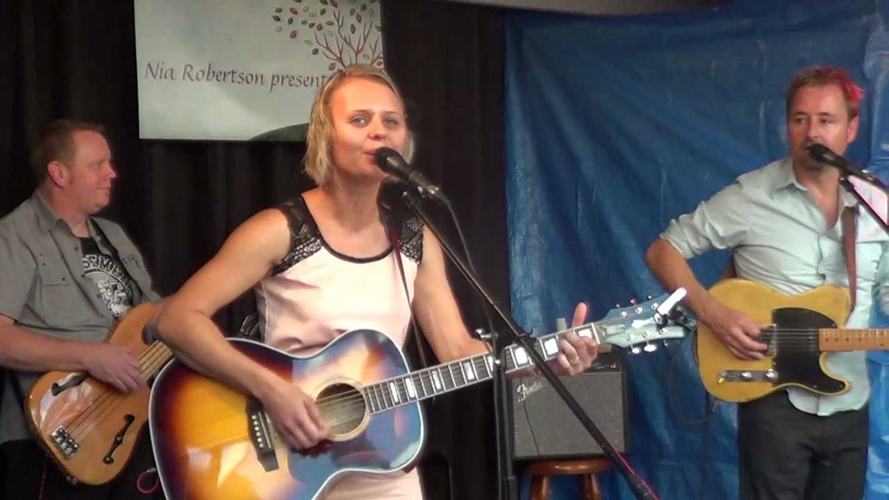 Johnny Cash Medley- Camille & Stuie French. - YouTube