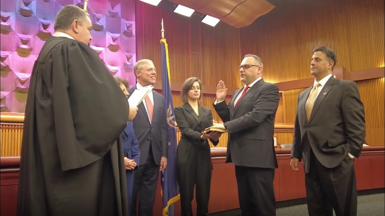 Novakhov's Oath as an assemblyman of NY. JANUARY 3rd, 2023 - YouTube