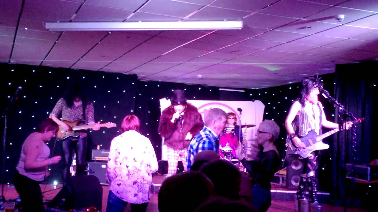 The Sleeze Sisters @ The Heaton Buffs Club - YouTube