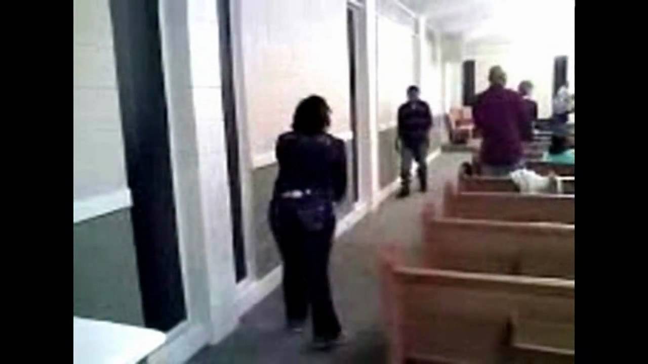 "Holy Ghost On the Move At Sunday Morning Service" - YouTube