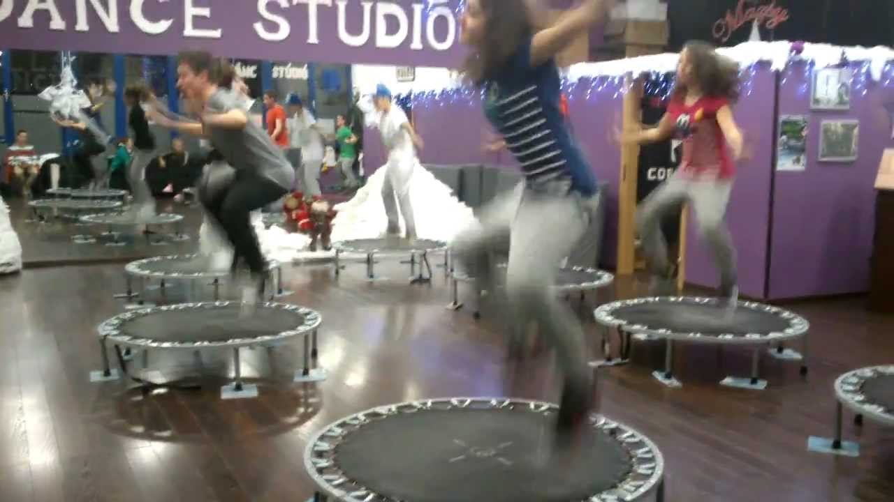 FANATIC JUMP Classes _ Allstars Dance Studio, Budapest - YouTube