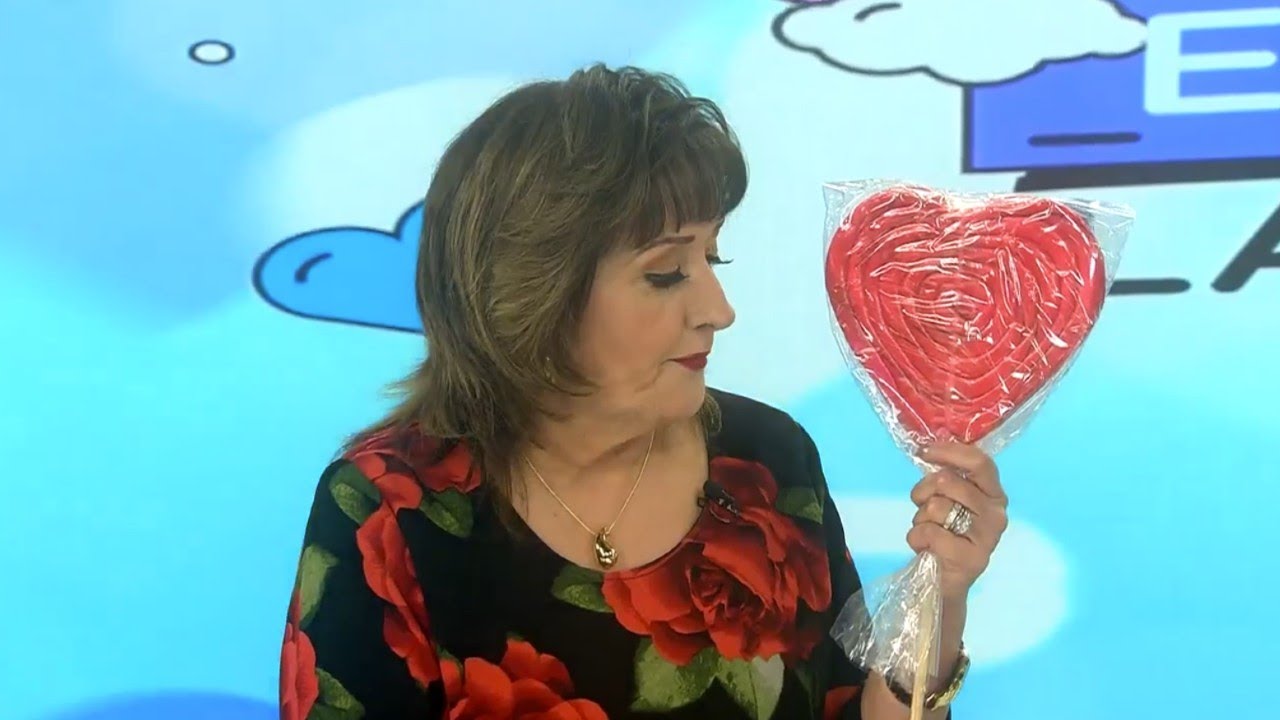 Erik Rocha sorprende a María Julia Lafuente con un "detallito" por el ...